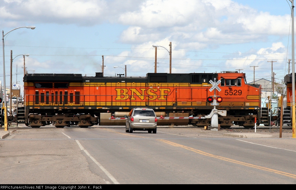 BNSF 5529